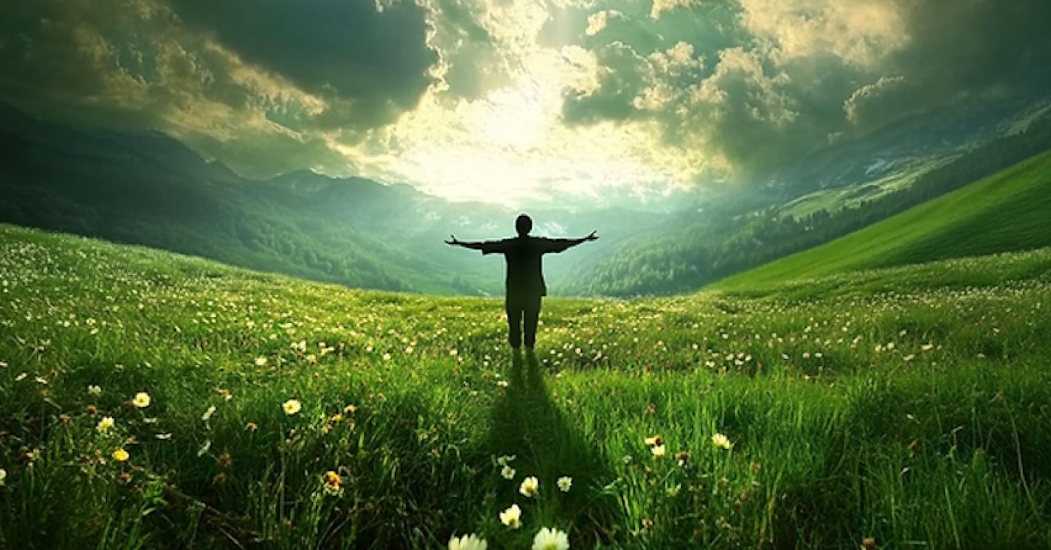 What People (Even Experts) Get Wrong About Happiness – Bright, shiny objects!